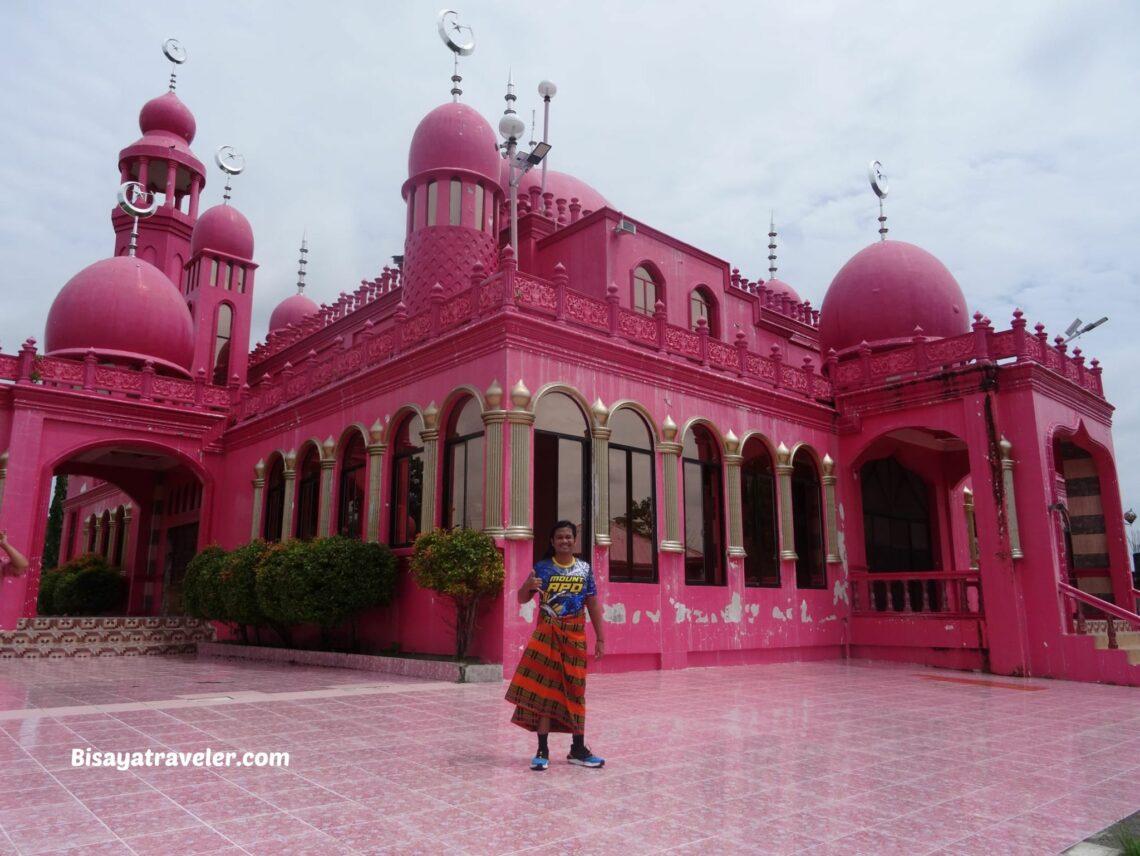 Pink Mosque: A Spark Of Hope In A Divided World - The Bisaya Traveler